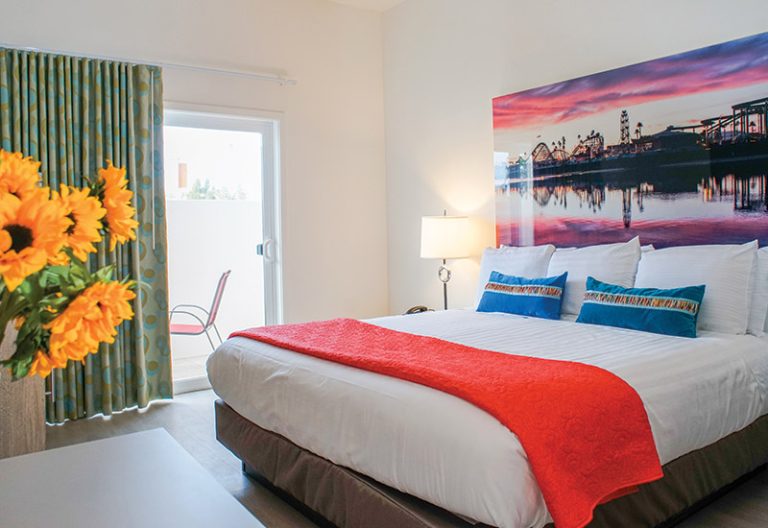 Photo Gallery - Carousel Beach Inn